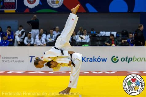 NewsPascani Pașcani Târgu Frumos Iași Sportivele române Alina