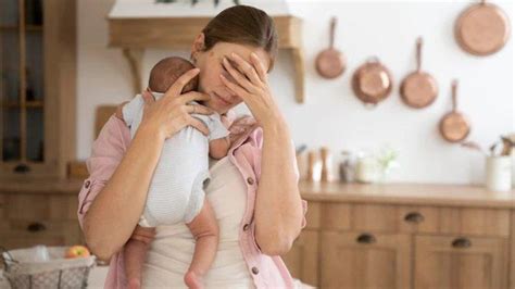 Mengenal Baby Blues Pada Ibu Setelah Melahirkan Berikut Penyebab Dan