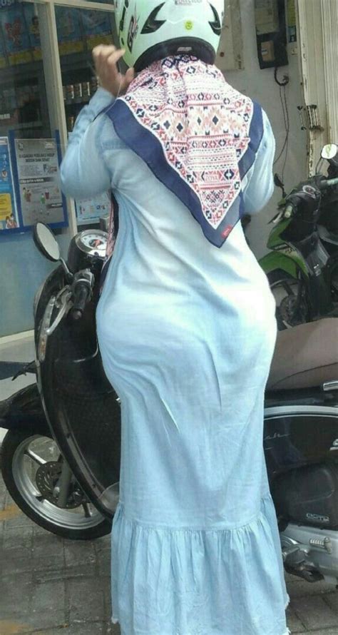Pin By Waheedasultana On Niqab Hijab Abaya Islamic Girl Muslim Women Beautiful Muslim Women