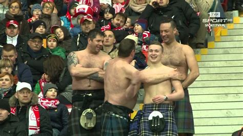 Golasy W Kiltach Tak Kibicuj Szkoci Naked Scotland Fans At National