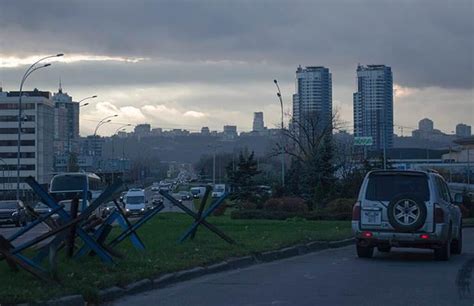 Explosiones en Kiev activan la alerta antiaérea en toda Ucrania