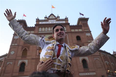 Fernando Adrián y Alejandro Chicharro protagonistas en Miraflores de