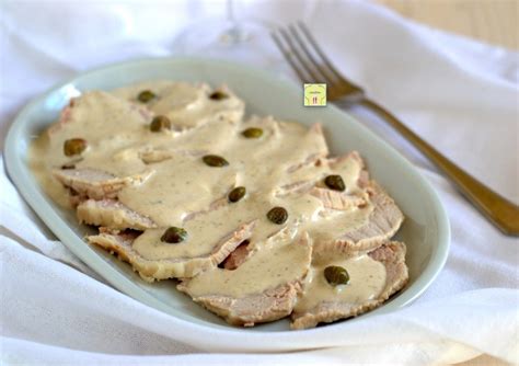 Vitello Tonnato o vitello tonné piatto della tradizione piemontese