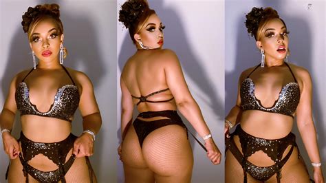 Classic Nudes Vintage Showgirl Smut Scrolller
