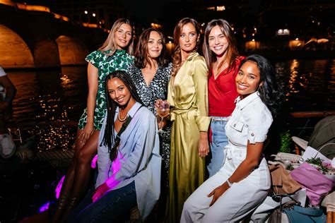 Photo Exclusif Malika Ménard Miss France 2010 Flora Coquerel