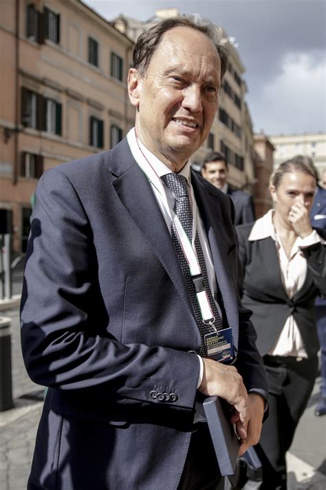 Il governo Meloni ha giurato è in carica La premier serviremo l