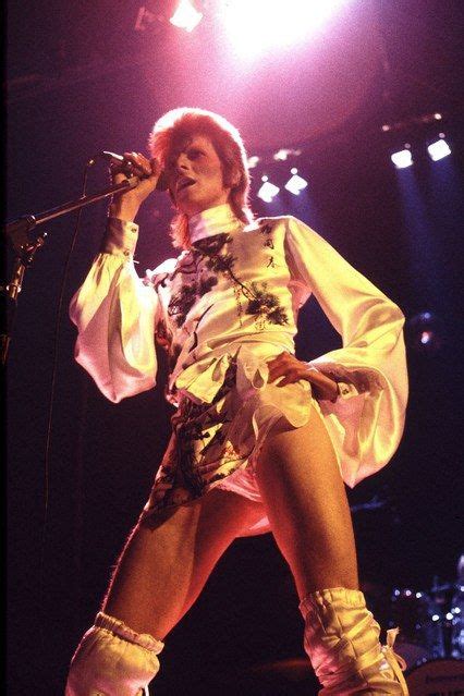 Bowie Bulge Google Search Angela Bowie Glam Rock Space Oddity The
