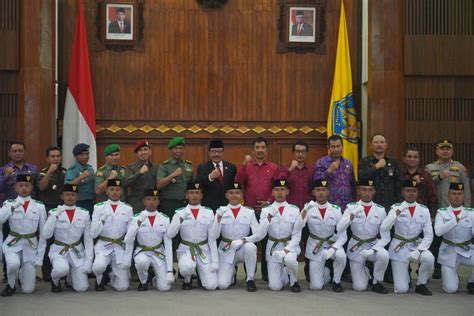 Pengukuhan 36 Pasukan Pengibar Bendera Pusaka Paskibraka MEDIA TIMSUS