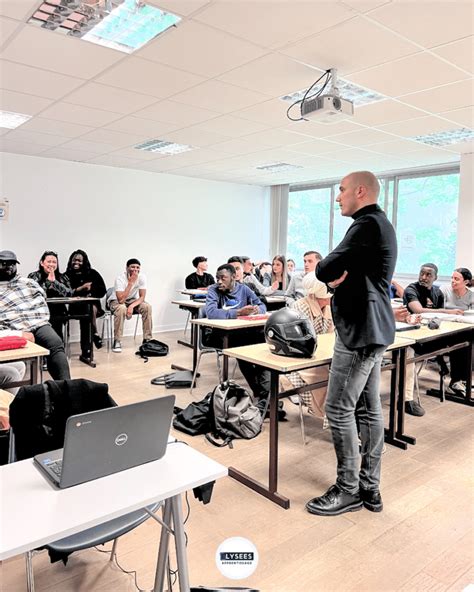 Cours de Culture économique juridique et managérial à nos apprenants