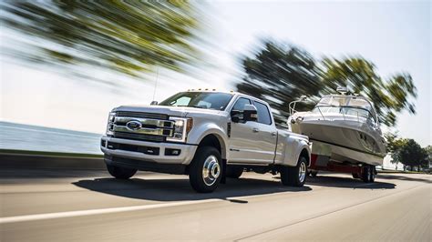 La Ford F 450 Super Duty Limited 4X4 es la camioneta más cara de la