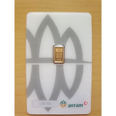 Jual LM Logam Mulia Emas Antam 0 5 Gram Shopee Indonesia