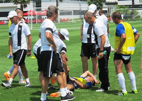 Gustavo Henrique torce joelho direito e preocupa departamento médico