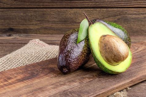 Avocado 6 ricette e tutte le proprietà nutrizionali INRAN