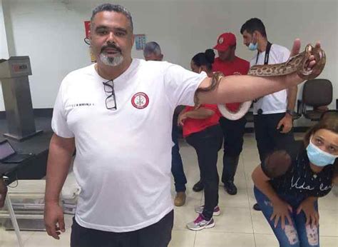 Curso de busca identificação e manejo de animais peçonhentos do CT