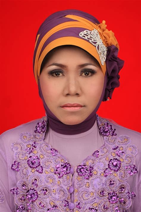Detail Foto Ijazah Kuliah Berhijab Koleksi Nomer