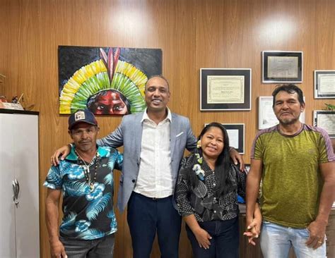 Celebrando a Cultura e a História Dia 19 de Abril dia dos Povos