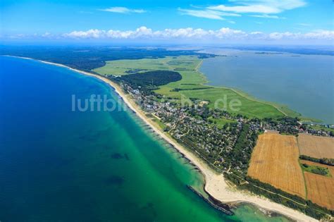 Ahrenshoop aus der Vogelperspektive Meeres Küste der Ostsee in