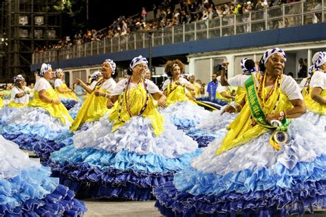 Ingressos Para Os Desfiles Das Escolas De Samba De Sp Come Am A Ser