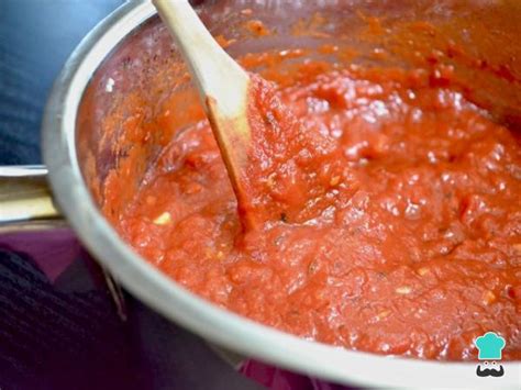 Molho de tomate caseiro para pizza Fácil