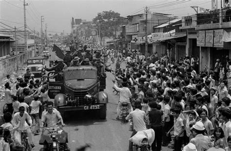 Đại thắng mùa Xuân 1975 Nghệ thuật kết thúc chiến tranh độc đáo