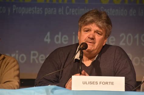 Votar a Milei es una contradicción pero también lo es votar a Massa