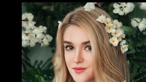 Cantiknya Bak Barbie 7 Foto Atlet Voli Cantik Alisa Manyonok Kini