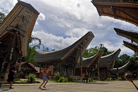 Mengenal Nama Makna Filosofis Dan Jenis Rumah Adat Toraja Lifestyle
