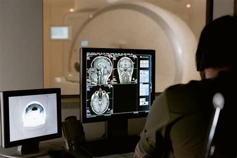 Understanding MRI Scans With And Without Contrast Brooklyn Open MRI
