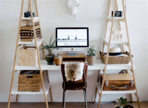 DIY déco réalisez un bureau super sympa avec des échelles en bois et