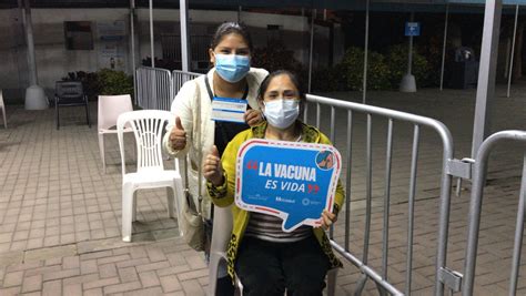 EsSalud on Twitter Desde Cercado de Lima en el vacunatorio Aljovín