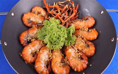Cách làm tôm chiên bơ tỏi thơm nứt mũi nhìn là muốn ăn ngay