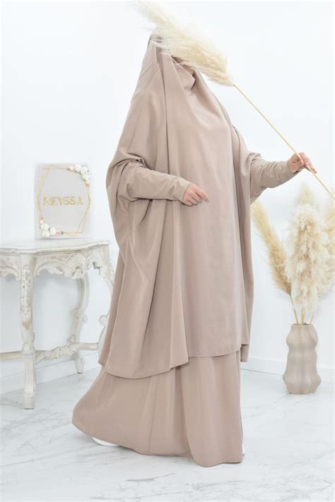 Sublime Jilbab femme 2 pieces Maymouna Réalisé dans un tissu haut de
