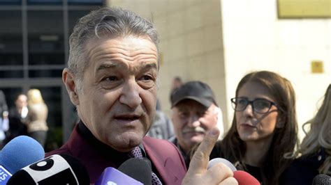 Gigi Becali nu se uită la bani Ultima lovitură dată de patronul de la