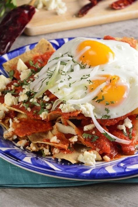 Chilaquiles Rojos Con Huevos Estrellados De Kcal Receta F Cil En