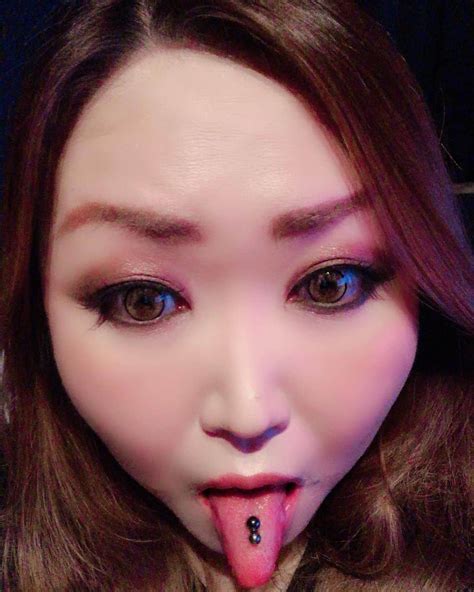 有奈めぐみさんのインスタグラム写真 有奈めぐみInstagram このままだとお化粧の仕方忘れるっw av 風俗嬢 熟女