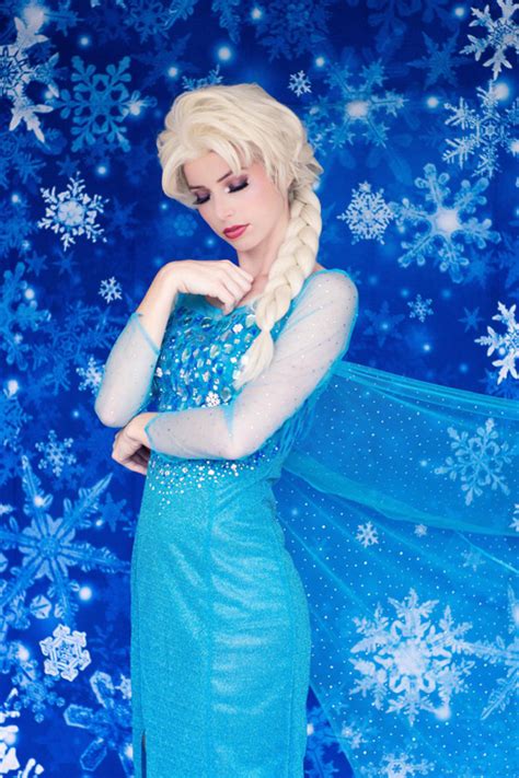 Elsa From Frozen Cosplay
