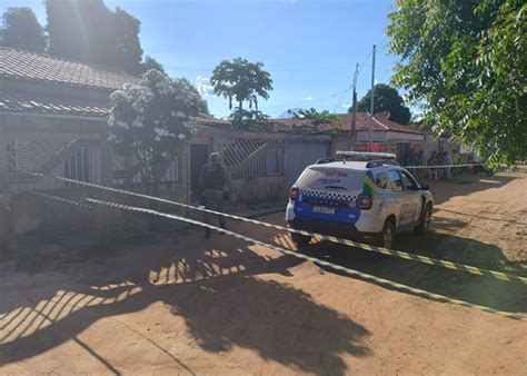 Professora Assassinada Pelo Ex Namorado Na Frente Da Filha De Anos