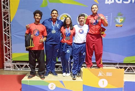 Estudantes de Penedo conquistam três pratas em competição nacional de