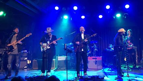 Men At Work anuncia shows de sua turnê mundial no Brasil Por Dentro