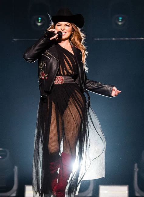 Shania Twain Bum