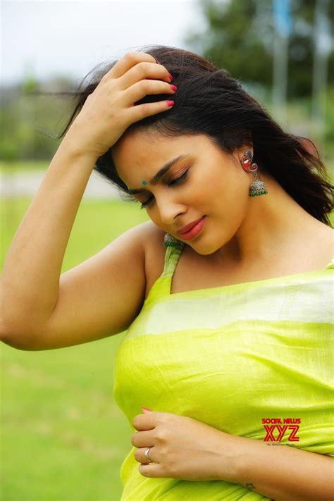Actress Nandita Swetha Sexy Traditional Stills Social News Xyz