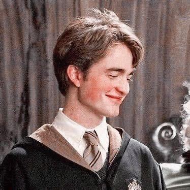 História Hogwarts uma nova história A primeira vez História