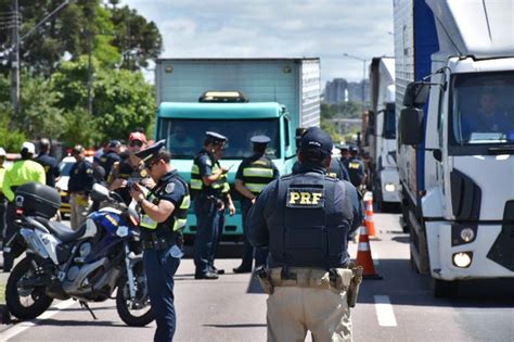PRF lança a Operação Rodovida no Paraná Tásabendo