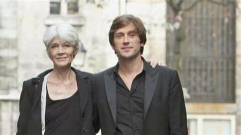 Françoise Hardy son fils Thomas Dutronc donne des nouvelles de sa santé