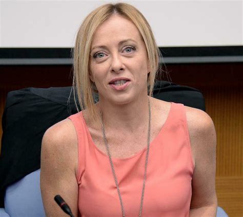La Cipria Di Giorgia Meloni La Misoginia Di Letta E Un Altra Lezione