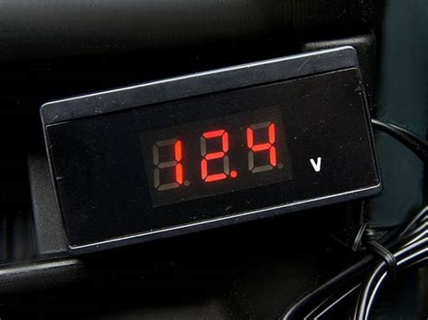 Cyfrowy woltomierz 12 24V wyświetlacz LED z przewodem Sklep