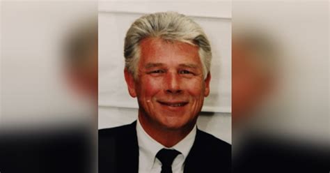 Obituary Information For Robert W Hartley Jr
