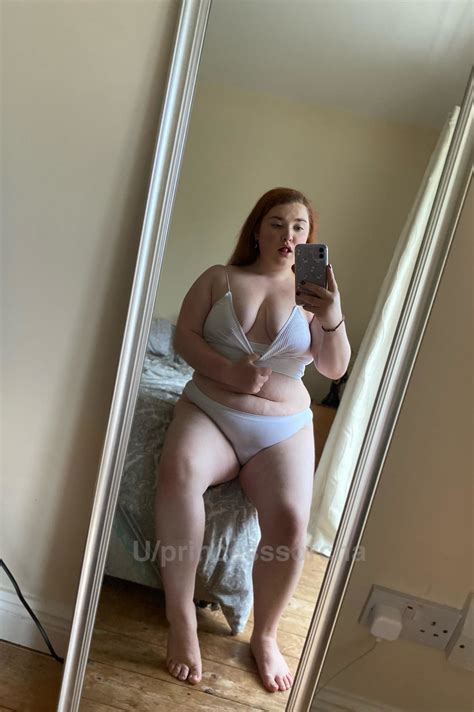 Im The Naked Neighbour Hd Porn Pics