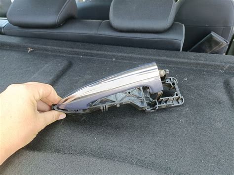 HYUNDAI IX20 10 15 r KLAMKA DRZWI LEWY PRZÓD WAE 12423016930