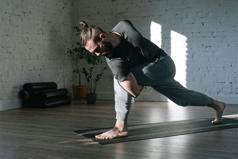 Mudah Banget 10 Contoh Gerakan Yoga Untuk Pemula